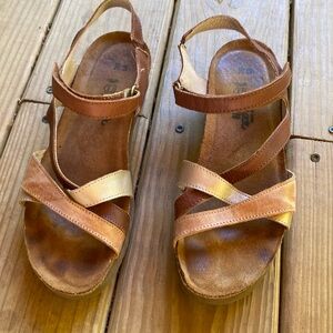 Naot | Shoes | Naot Classic Sandals Size 39 | Poshmark